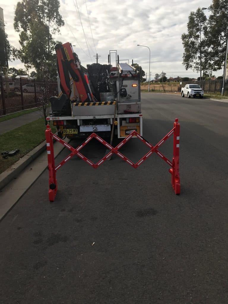 Expandable Plastic Traffic Safety Gate Barrier - KRGSDoors